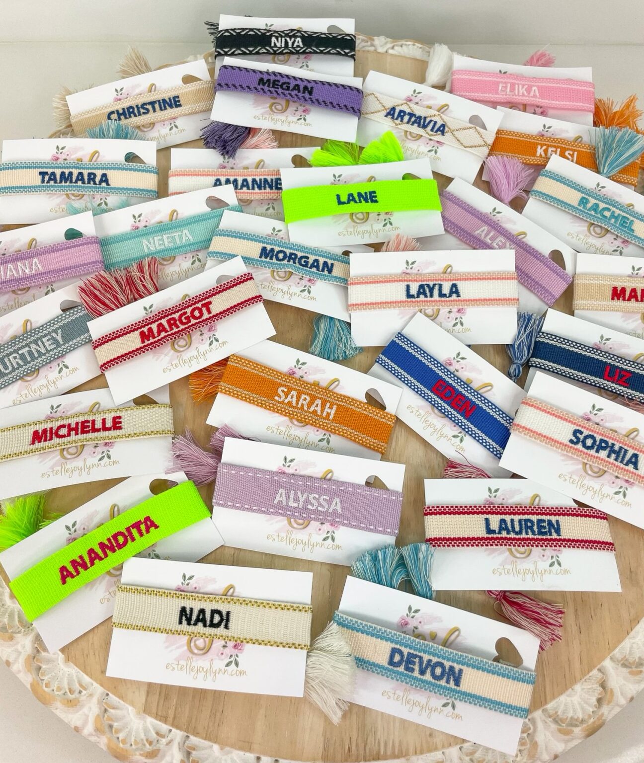 - E S T E L L E J O Y L Y N N